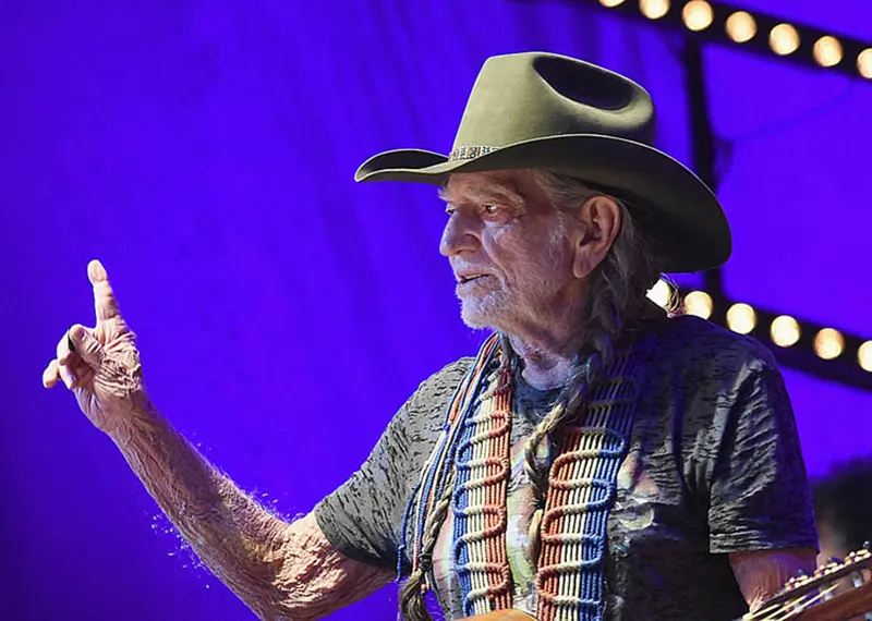 Willie Nelson – Mendocino County Line – OldiesSong